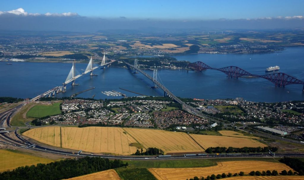 Fleet disposal as new Forth Bridge construction is completed | DSB ...