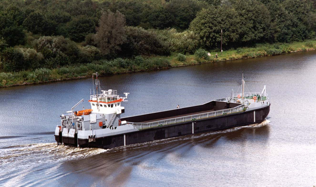 Splitbarges for charter | DSB Offshore