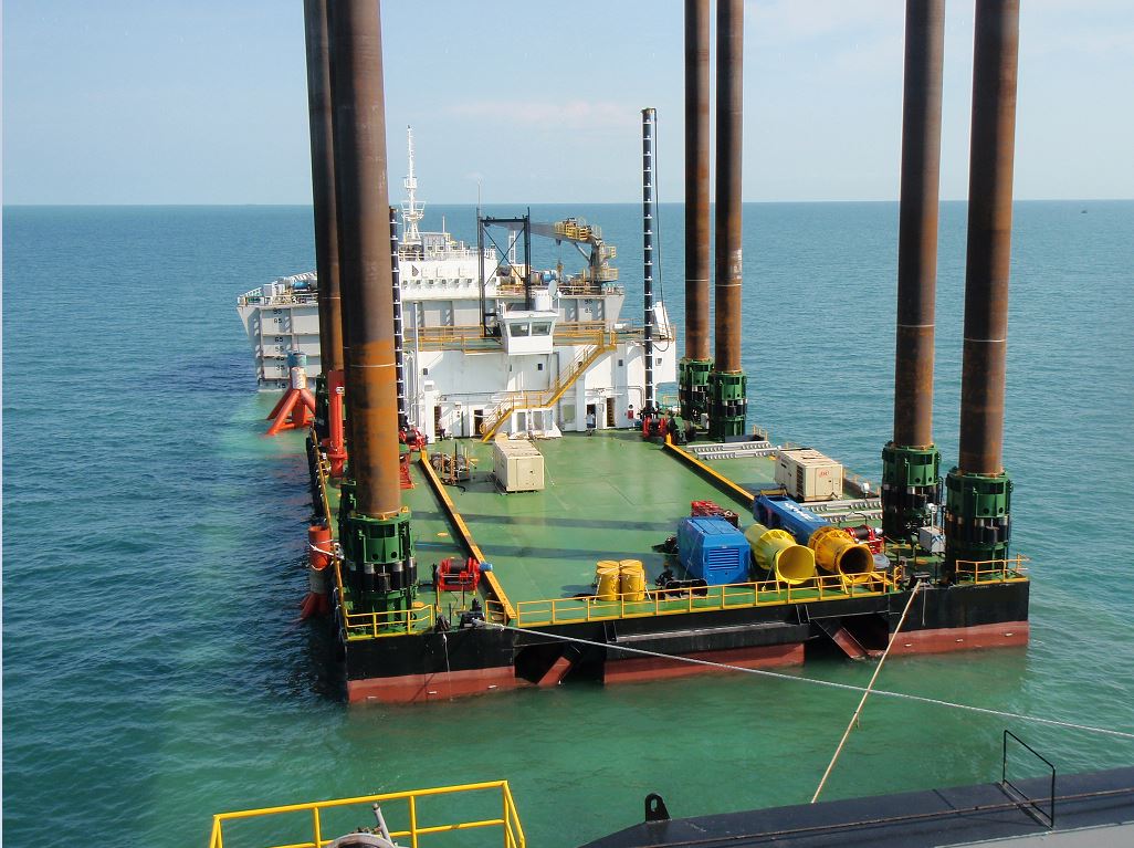 Jack-up barges for sale | DSB Offshore