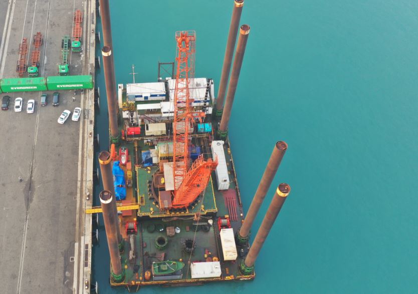 Jack-up barges for sale | DSB Offshore